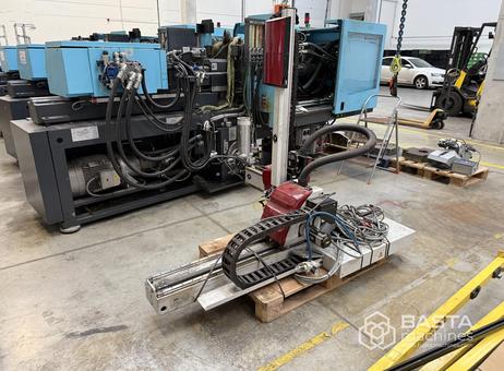 Industrial Robot Wittmann W818-7357