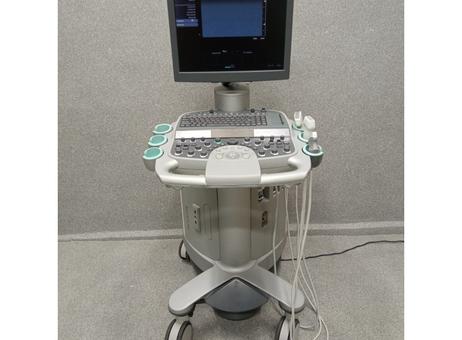 Industrijski robot Siemens Acuson S2000