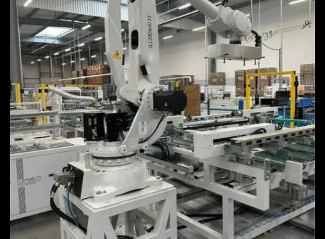 Industrial Robot Comau NJ 110-3.0