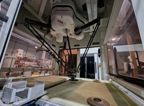 Industrial Robot ABB IRB 340 M2004