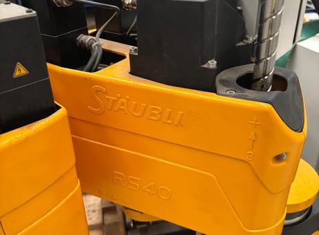 robotska ruka STAUBLI RS40B