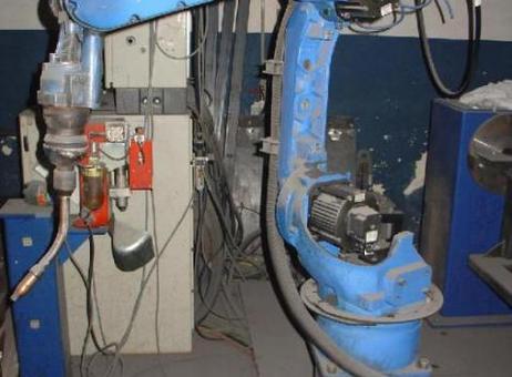 Industrijski robot Motoman NX 100