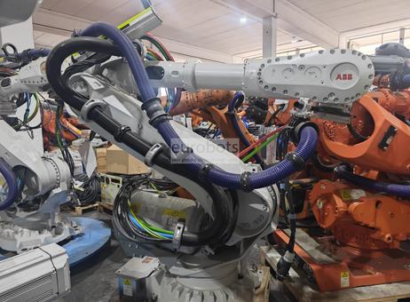 Industrial Robot ABB IRB 6700 M2004 150/3.20