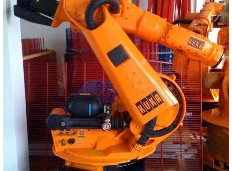 Industrial Robot KUKA KR 125