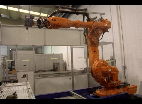 Industrial Robot ABB Automation Technologies AB IRB 6600-175/2 8 Tipo B