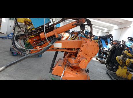 Industrial Robot ABB IRB2400M98A