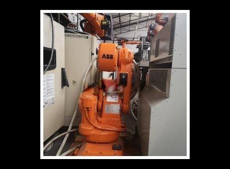 Industrial Robot ABB IRB-140