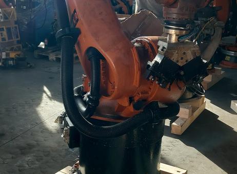 Industrial Robot KUKA KR30 HA