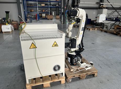 KUKA KR 16R1610-2/SEL