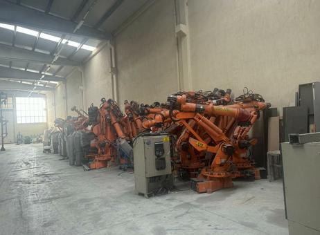 Industrial Robot COMAU C3G
