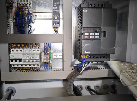 Industrial Robot KUKA KUKA KR200-3comp