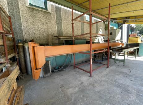 Hoister Crane 1000
