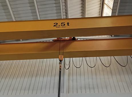 KRANE Mostni kran 23500mm Ks 2.5 Tn