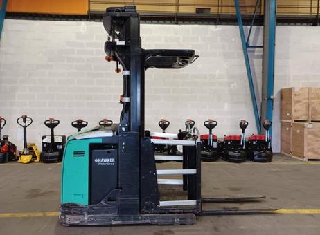 Mašina za rukovanje materijalom Caterpillar NOH10N