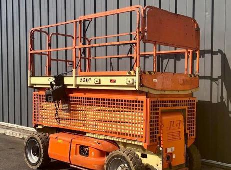 Mašina za rukovanje materijalom JLG 3369 LE