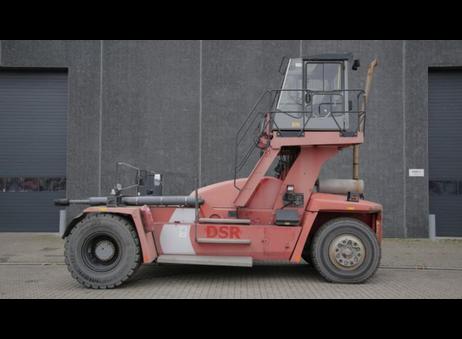 Mašina za rukovanje materijalom Kalmar DCF90-45ES