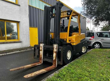 Dizel viljuškar Yale GLP55VX