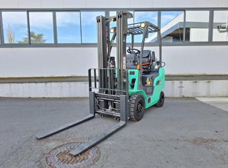 Dizel viljuškar Mitsubishi FG15N