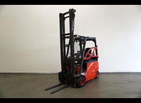 Dizel viljuškar Linde E 20 PH 386