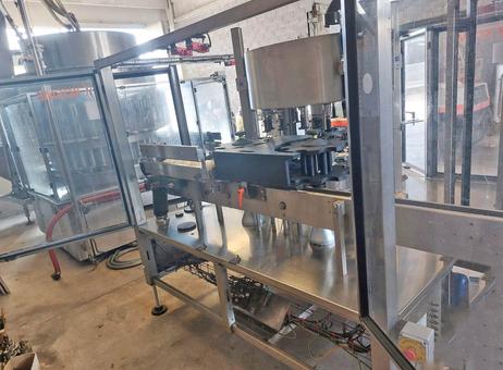 Labeller Kosme Hot melt labelling machine