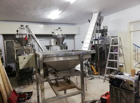 Vertikalna mašina za punjenje i zaptivanje za pakovanje suvih zrnastih materijala Technosys Cyclone 300