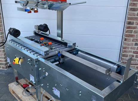 Korišćena mašina za lepljenje traka Soco System T-10 / F100