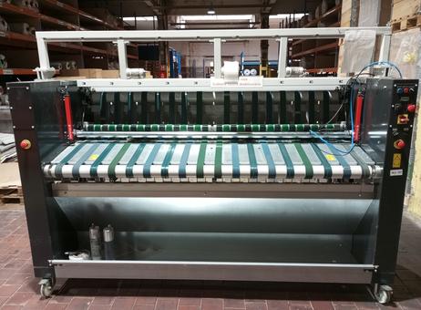 Mašina za rastezljivo umotavanje LAMAC Machinery RM22-S