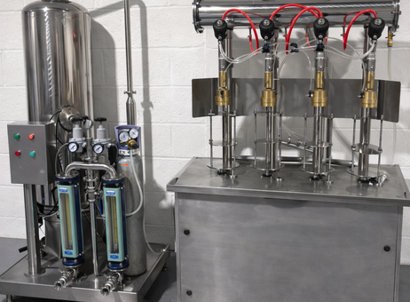Jedinica za flaširanje Generic / Chinese Manufacturer 4-Head Counter Pressure CSD Filler