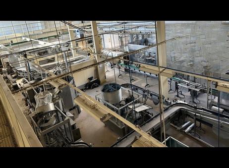 Jedinica za flaširanje KRONES carbonated beverage bottling line
