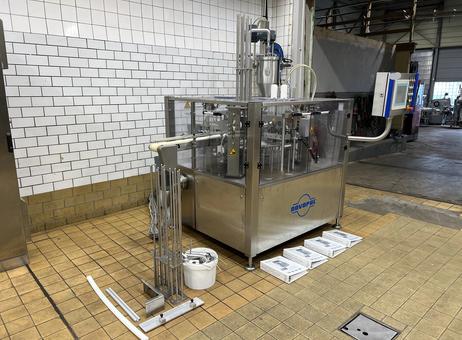 Mašina za punjenje - prehrambena industrija NOVAPAC RM 150