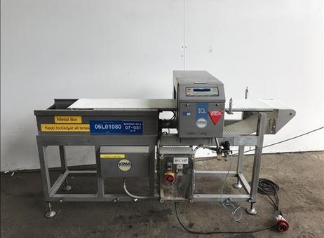 Mašina za punjenje - prehrambena industrija Loma Iq Retracting band metal detector