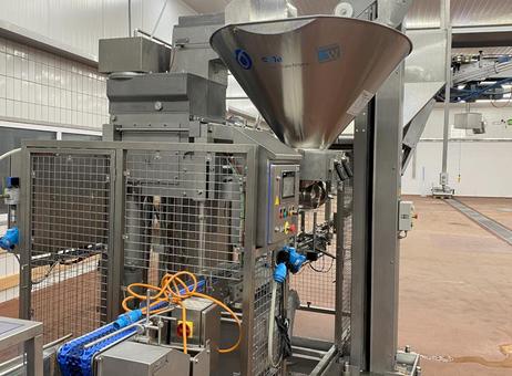 Mašina za pakovanje HEMA (SIDEL) - LUBECA - STOCK - LANGGUTH - WÄCHTER Abfüll- und Verpackungslinien für Wurstprodukte (oder pflanzliche Alternativen) in Konservendosen