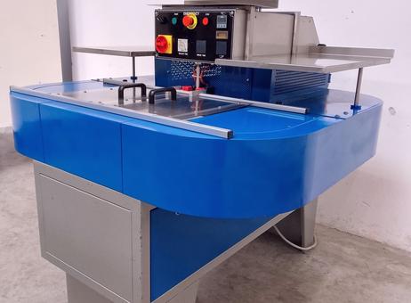 Trai sealer UNIMEC 6040/R2
