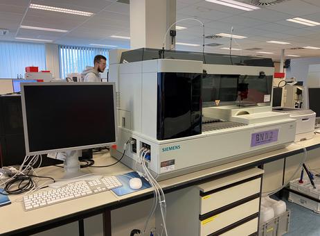 Korišćeni Siemens BN II nefelometar klinički analizator