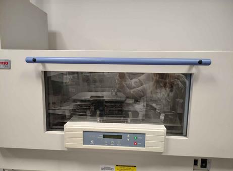 TERMO SIENTIFIK MAKS Q8000 laboratorijski orbitalni tresač