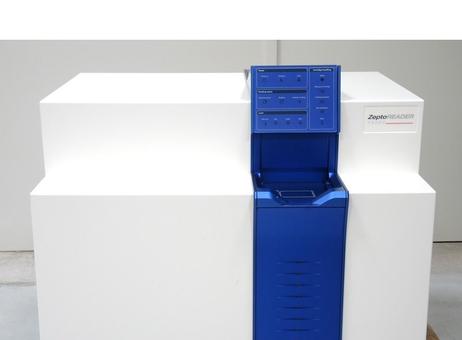Zeptosens ZeptoReader F3000 sistem za fluorescentno snimanje / detekciju bioaseja