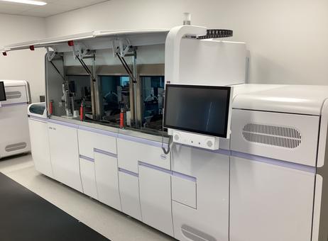 Analitički instrument Roche Cobas 8800