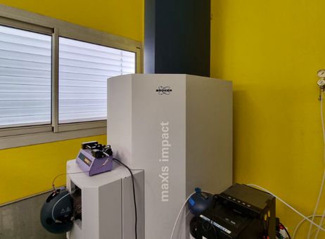 Spektrometar Bruker Daltonics MAXIS IMPACT HD LC-QTOF
