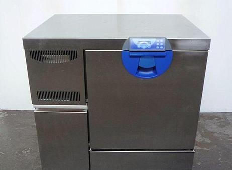 Mašina za čišćenje i sterilizaciju Lancer 820 LX LABEXIA