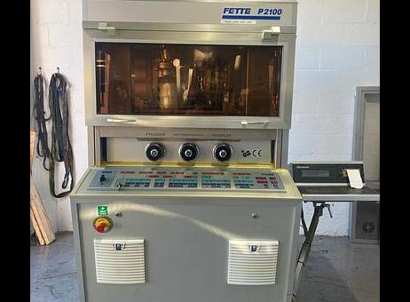 Rotaciona presa za tablete Fette P2100