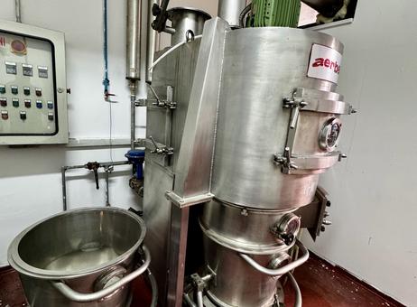Sušač-granulator sa fluidizovanim slojem 15–20 litara – Aerbed – Viani S.r.l.