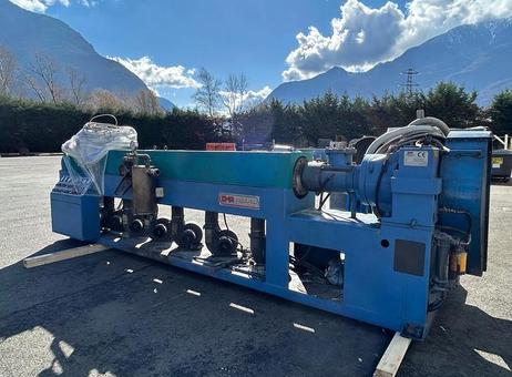 Ekstruder sa dva puža PREALPINA 130 mm.35 L/D