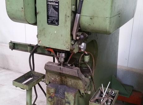 Ekstruzija - Ekstruder sa jednim pužom Peddinghaus 225 B 100