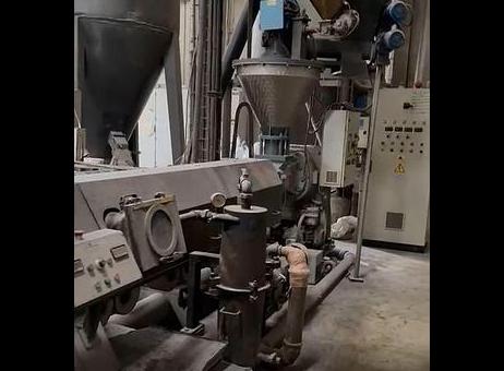 Ekstruder sa dva puža TECNOVA 130 mm. screw diam.37 L/D