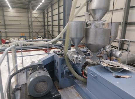 Linija za ekstruziju Yang Peng Co. Ltd. YP1600MB