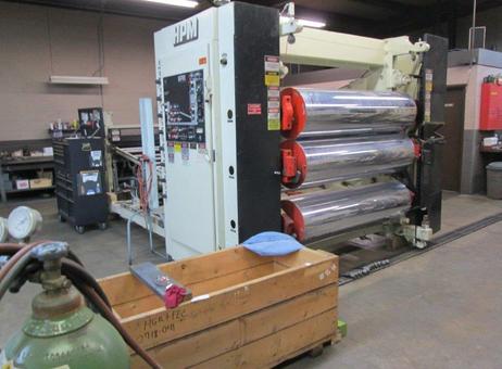 Linija od plastičnih ploča HPM 18″ x 65″ 3-Roll Stack