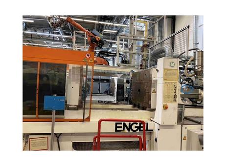Mašina za brizganje ENGEL VICTORY 400T / 1050 ECODRIVE