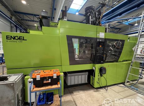 Mašina za brizganje Engel E-Victory 170H/50V/120 combi