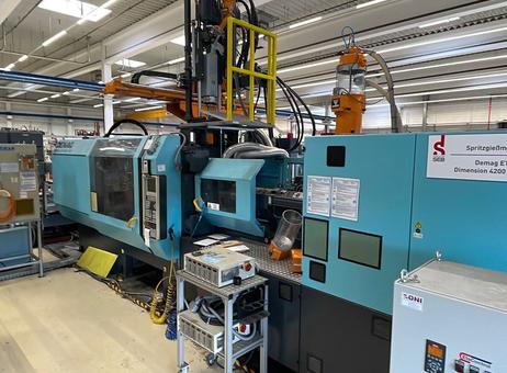 Mašina za brizganje Demag Ergotech 420-1450h/310L