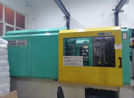 Mašina za brizganje Arburg Allrounder 820 S 4000-2100